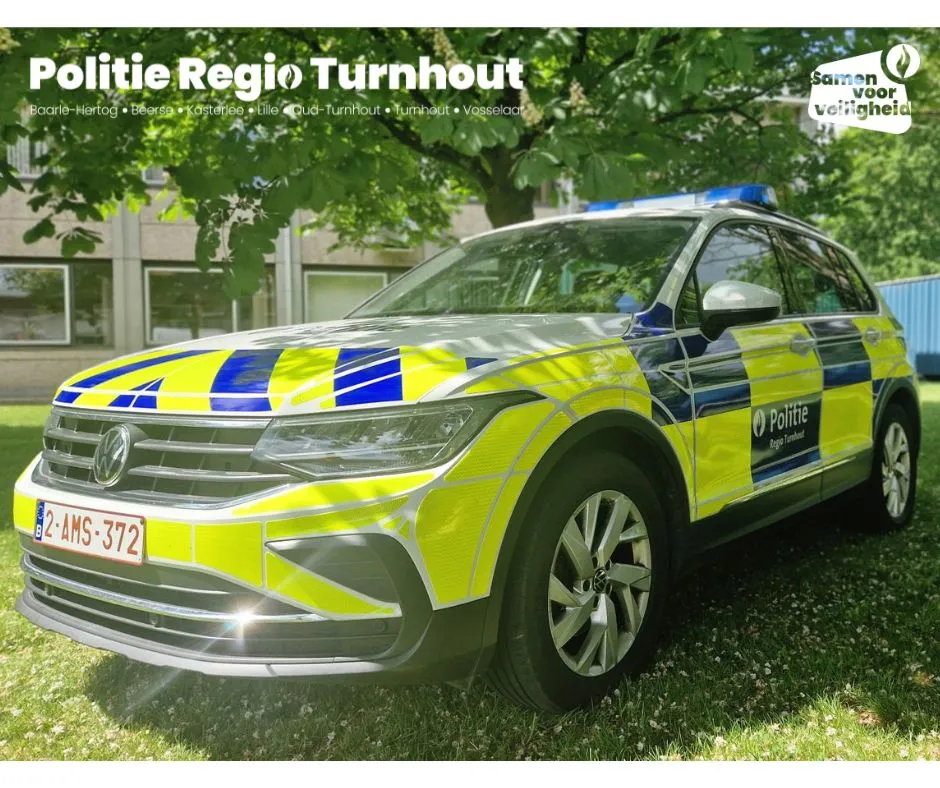 Nieuwe Battenburg striping voor politievoertuigen Regio Turnhout ...